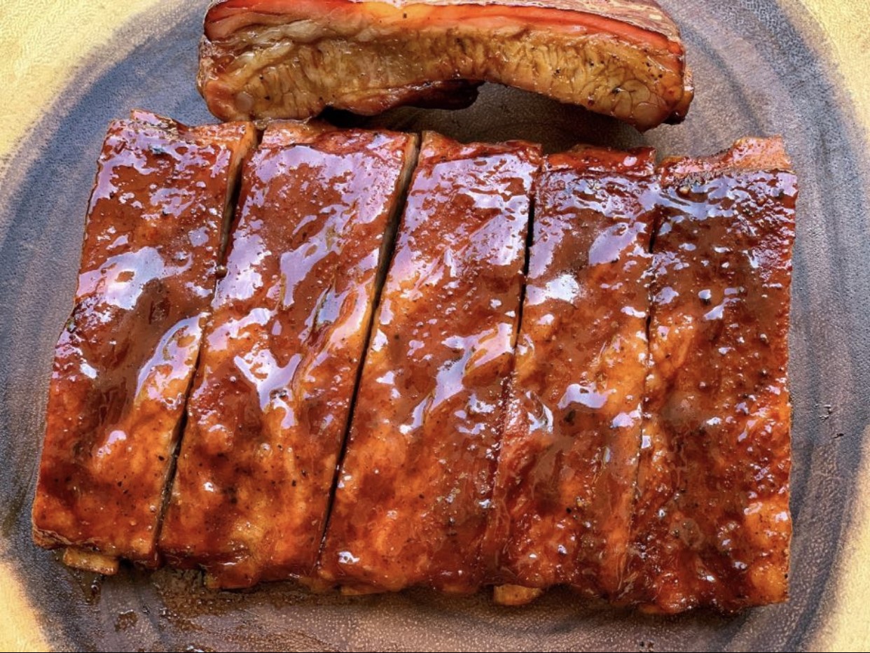 Three Hog Night Smokers Ribs - Royal Oak